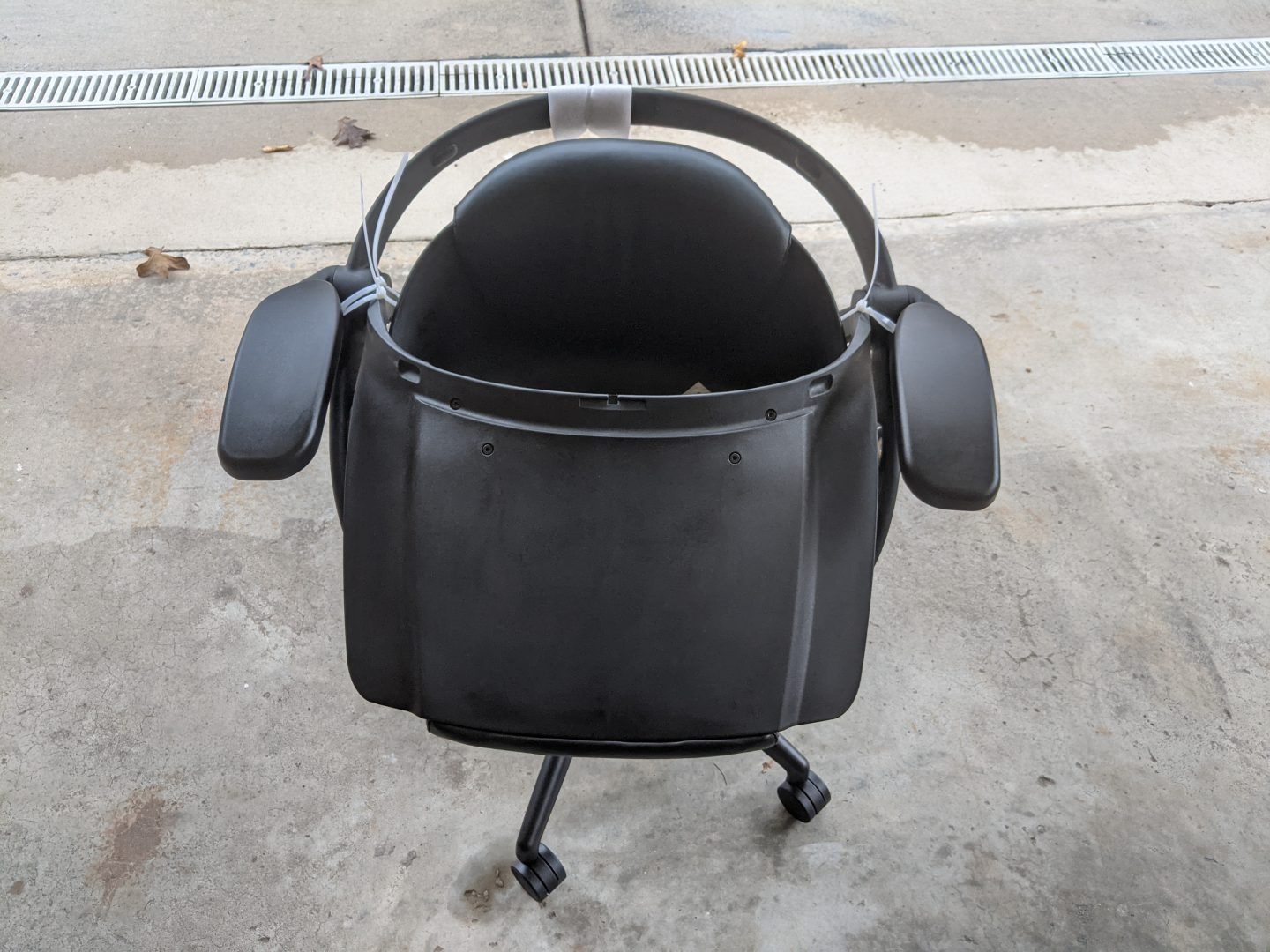 Arse Technica rolls again: We review the All33 Backstrong C1 chair ...