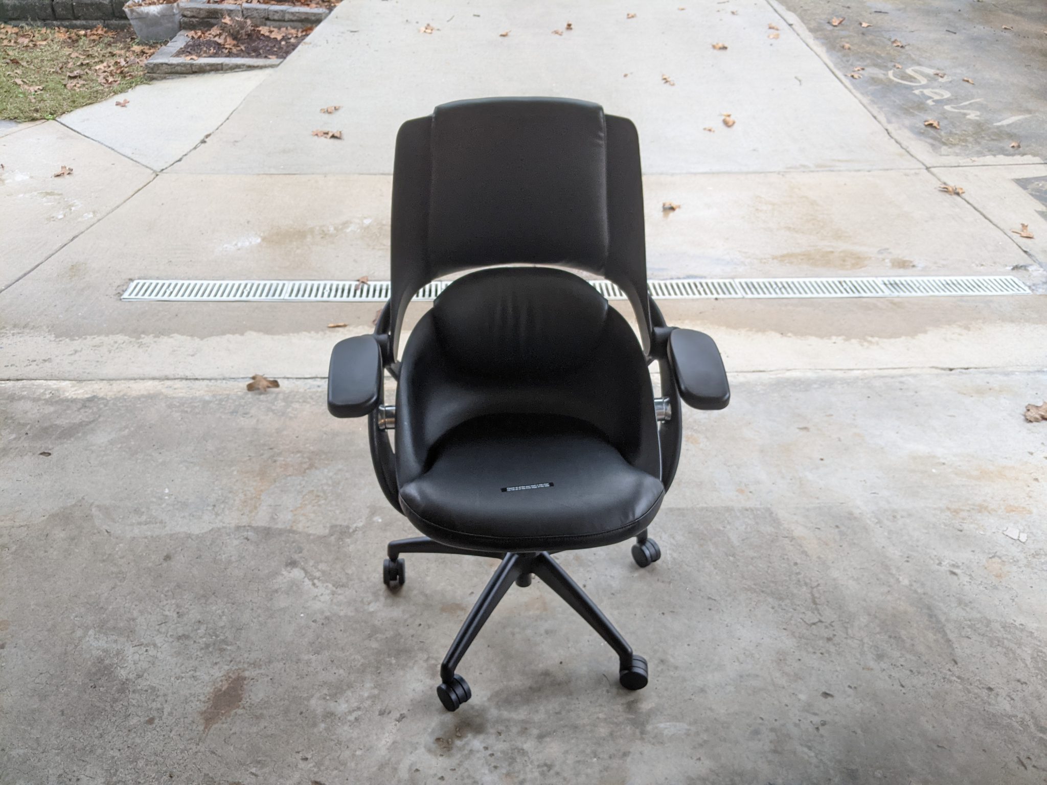 Arse Technica rolls again: We review the All33 Backstrong C1 chair ...