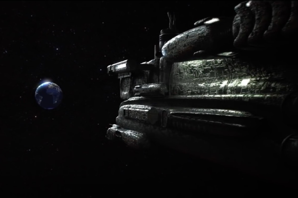 Bruce Willis returns to space to kick some alien derriere in Breach ...