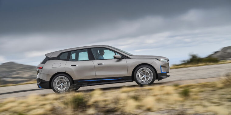 The iX is BMW’s new flagship electric vehicle | Ars Technica