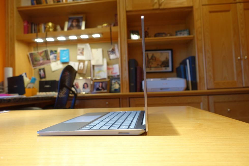 Microsoft Surface Laptop Go review: Goldilocks and the three SKUs - Ars ...