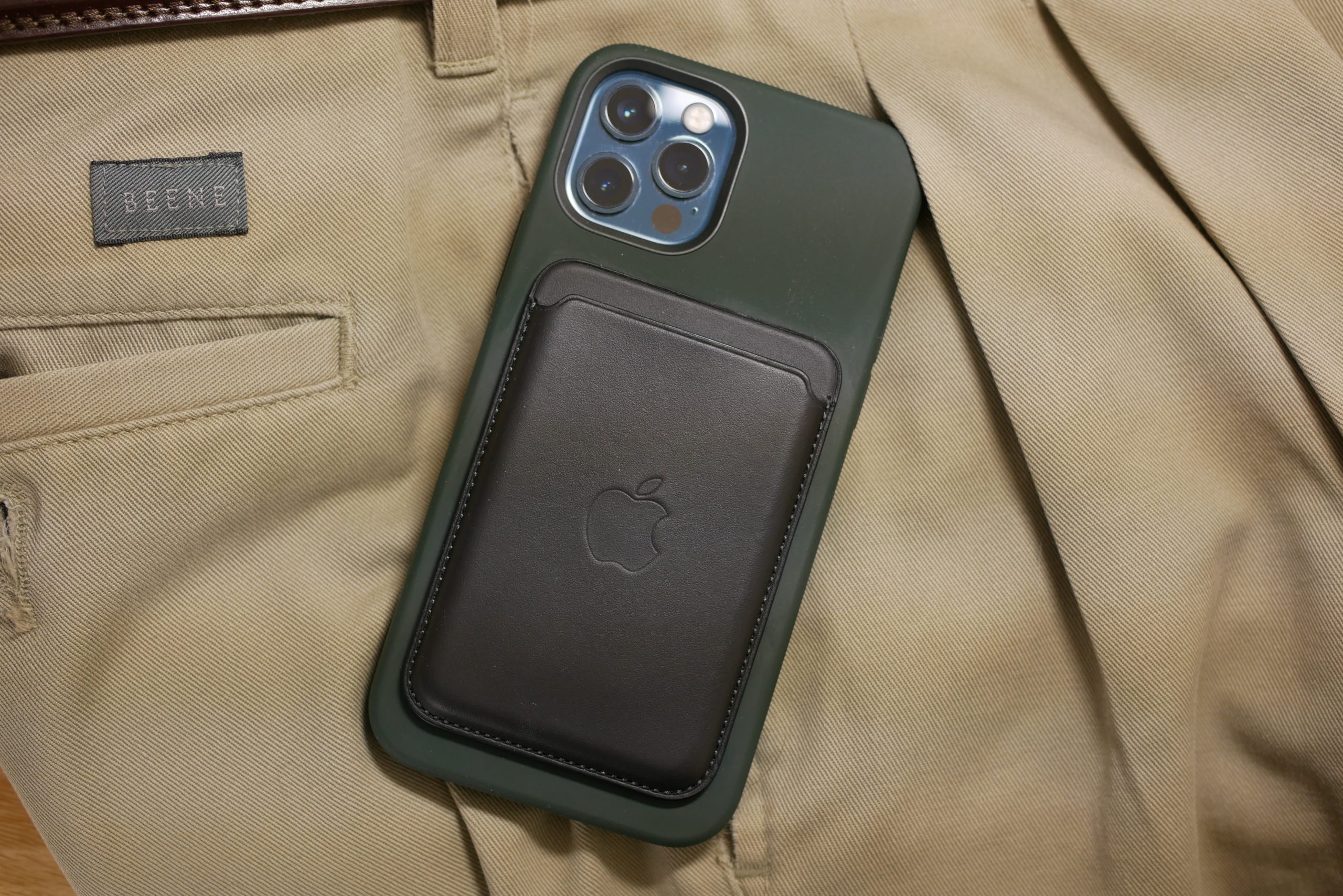 The best accessories and MagSafe gear for your new iPhone 12 - Ars Technica