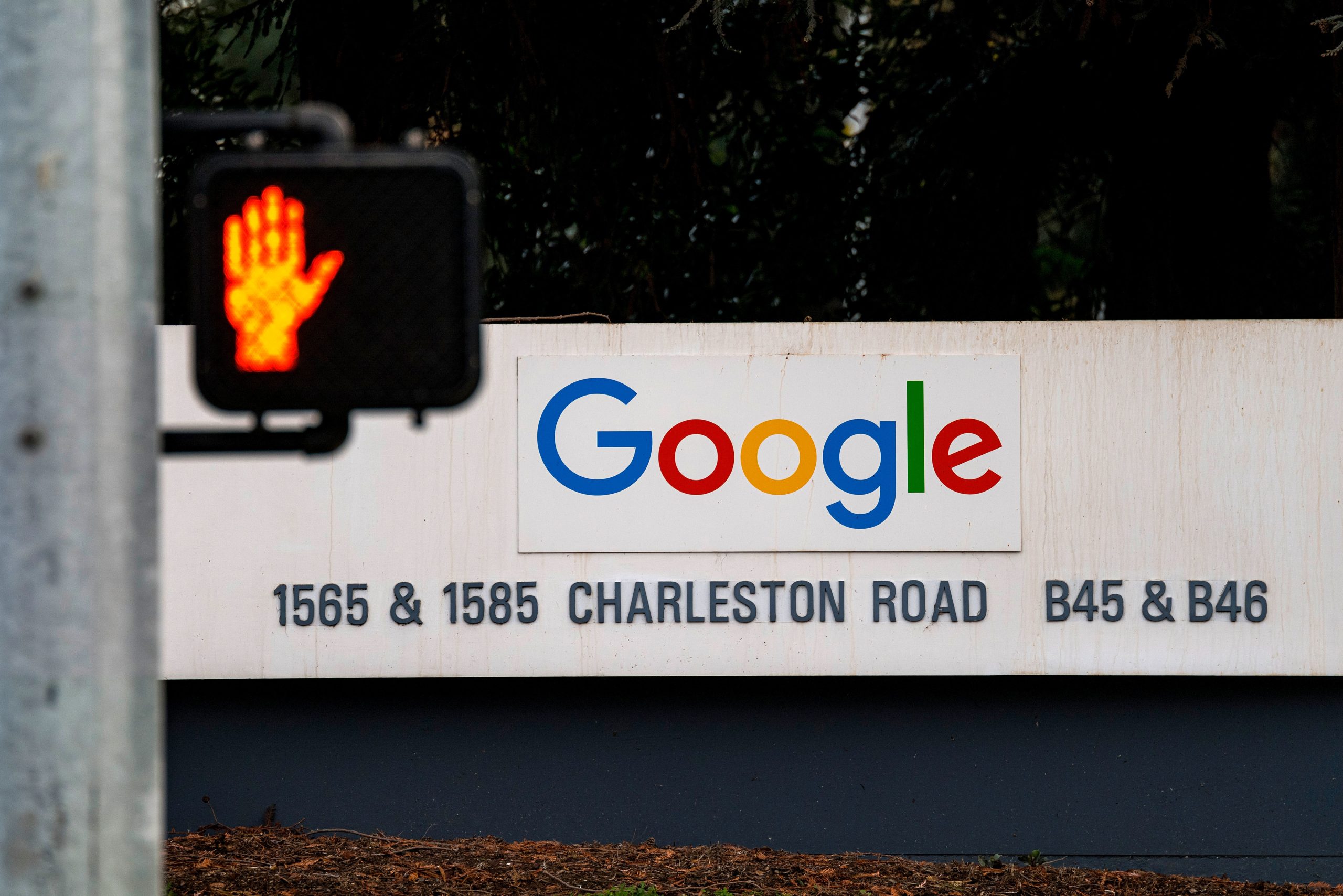 Google, Facebook reportedly agreed to work together to fight antitrust ...