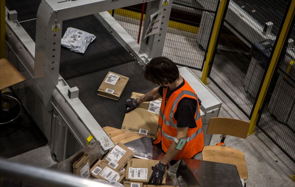 Amazon to roll out tools to monitor factory workers and machines - Ars ...
