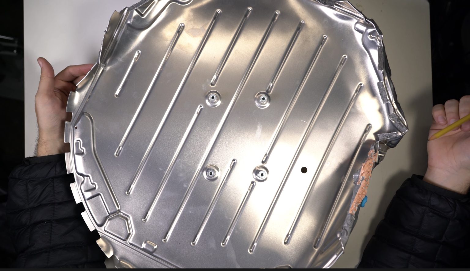 Teardown of “Dishy McFlatface,” the SpaceX Starlink user terminal - Ars ...