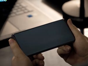 LG’s first flexible smartphone, the LG Rollable, is coming “early this ...