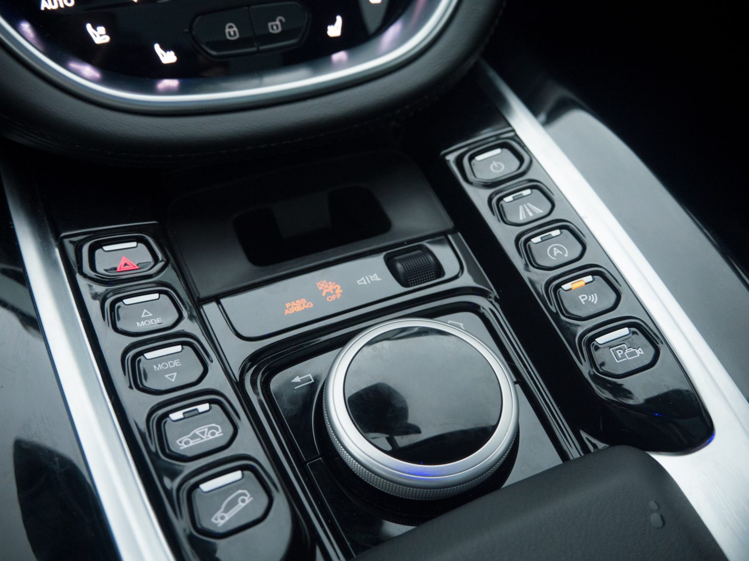 Aston Martin’s new SUV is actually extremely good: The 2021 DBX review ...