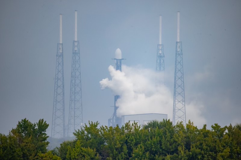 SpaceX launches 143 satellites into orbit, most ever [Updated] - Ars ...