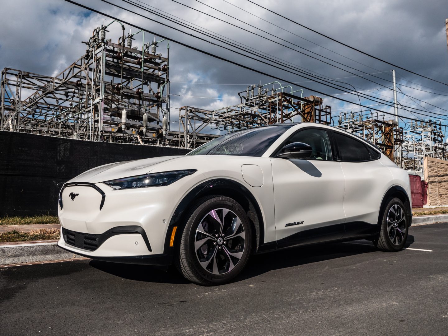 Ford Mustang Mach-E review: The people’s pony goes electric - Ars Technica