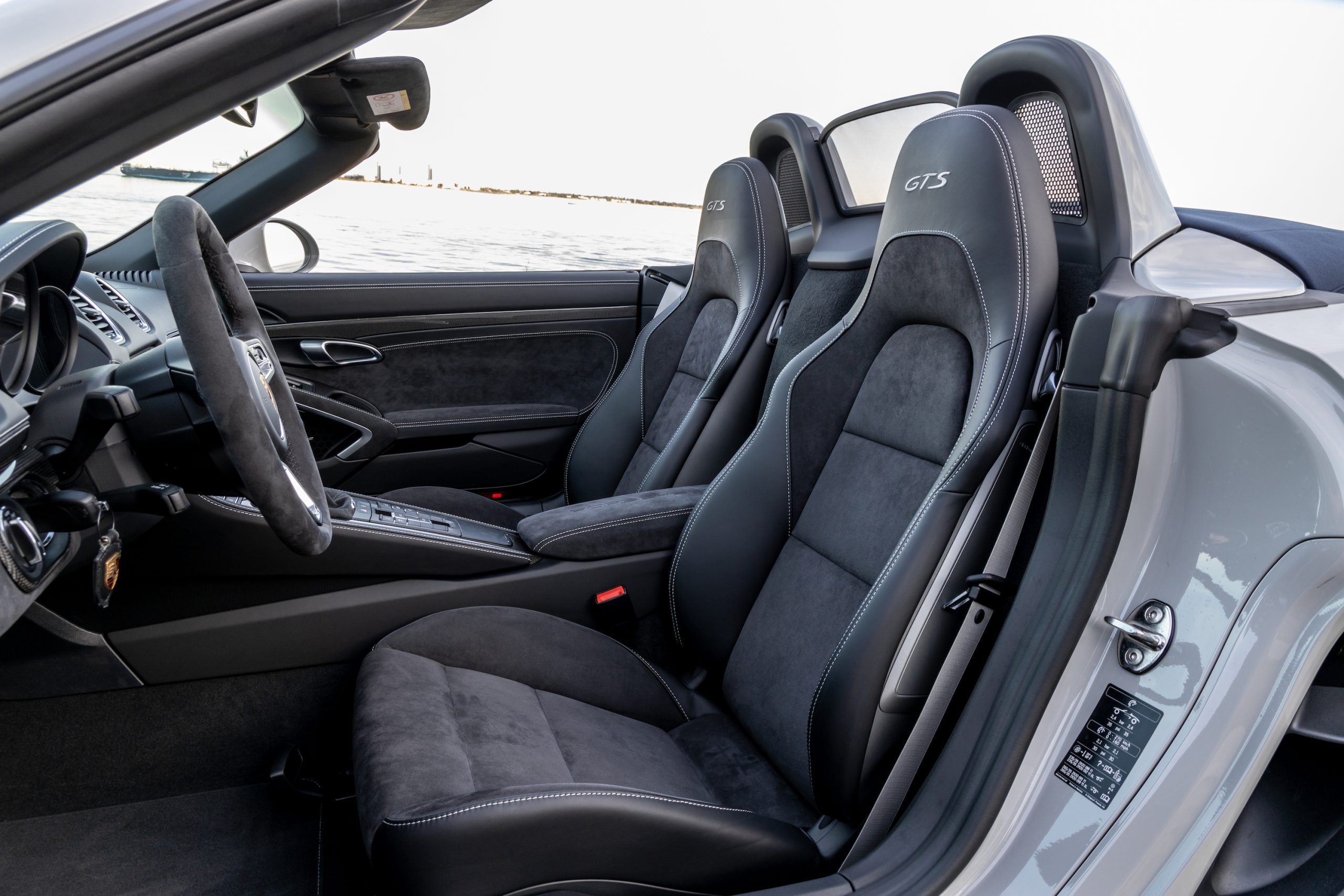 Four-point-whoa: The 2021 Porsche 718 Boxster GTS - Ars Technica
