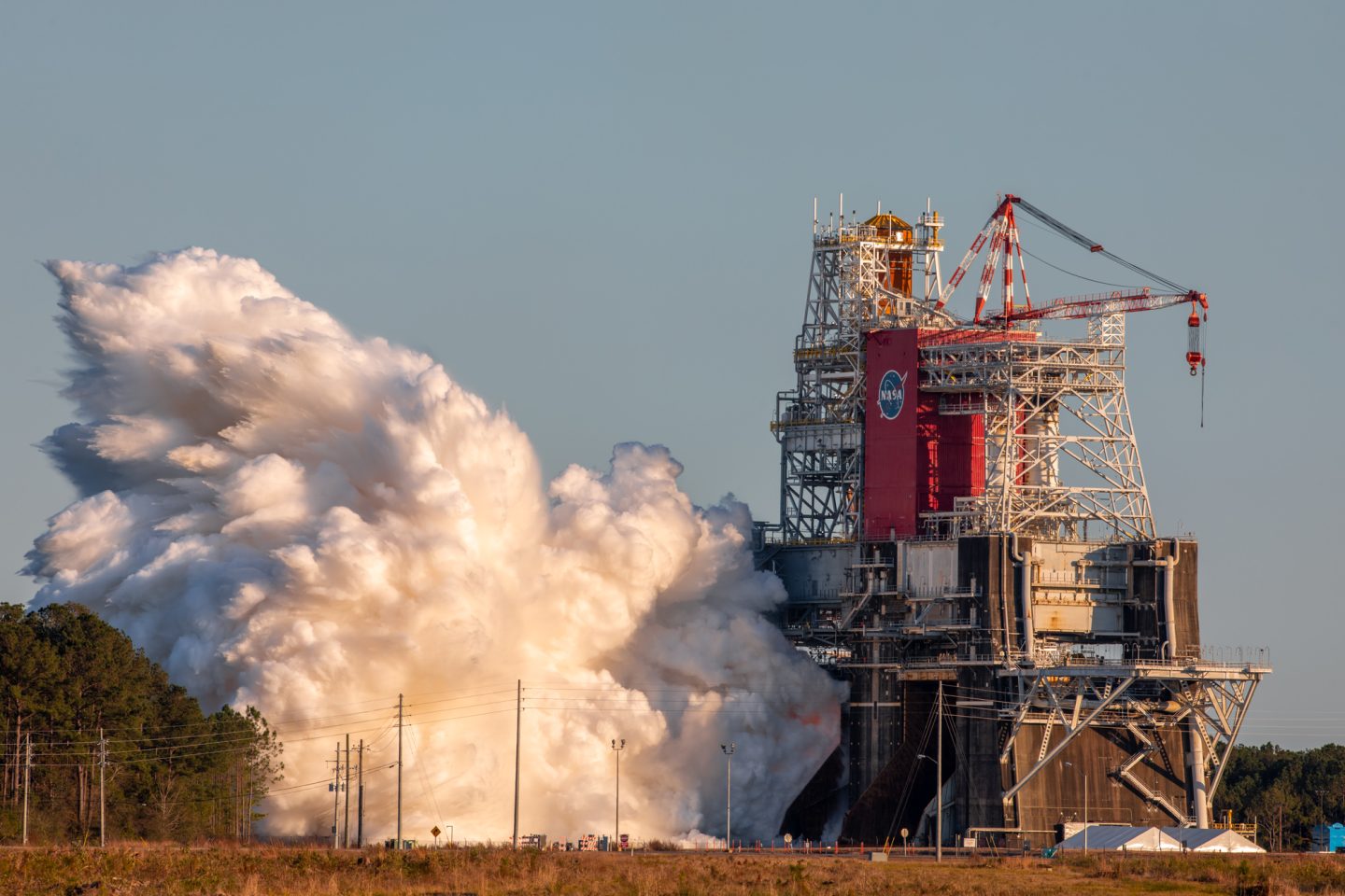 After a decade, NASA’s big rocket fails its first real test - Ars Technica