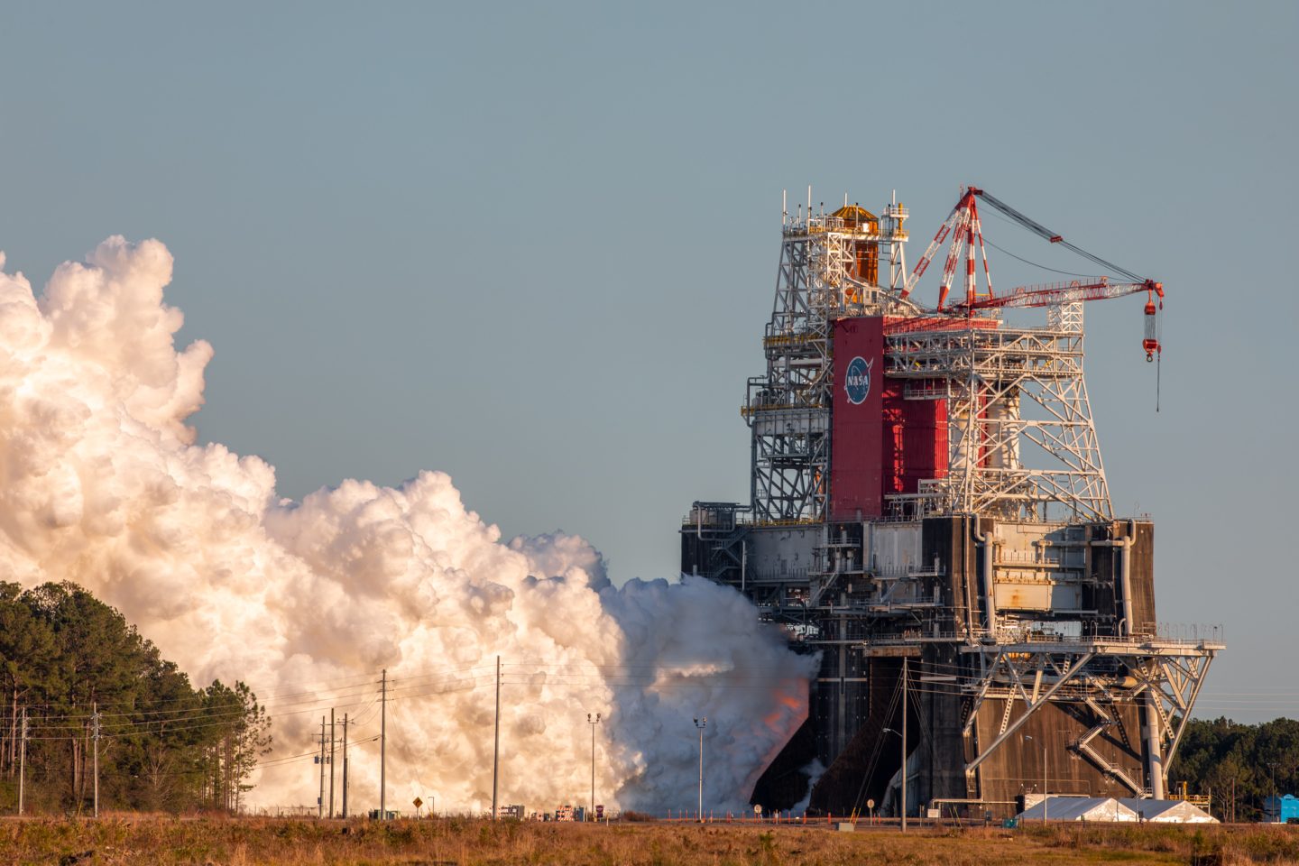 After a decade, NASA’s big rocket fails its first real test - Ars Technica