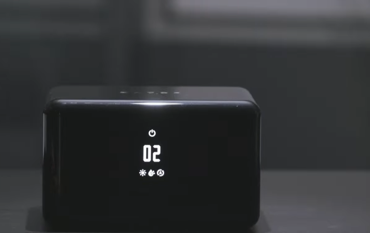 N95 masks, gamer style: Razer’s crazy face-mask prototype revealed ...