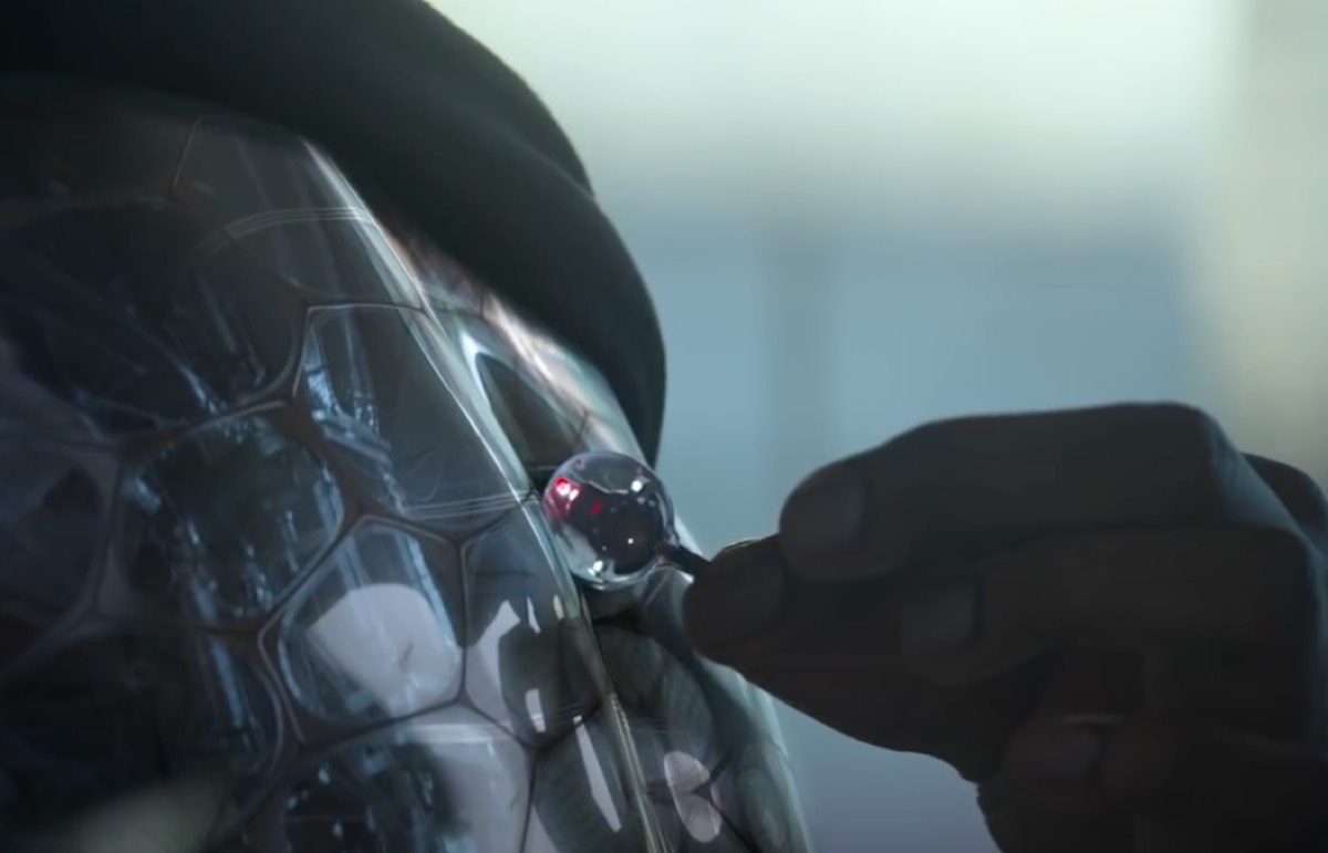 Anthony Mackie plays an android supersoldier in Outside the Wire ...