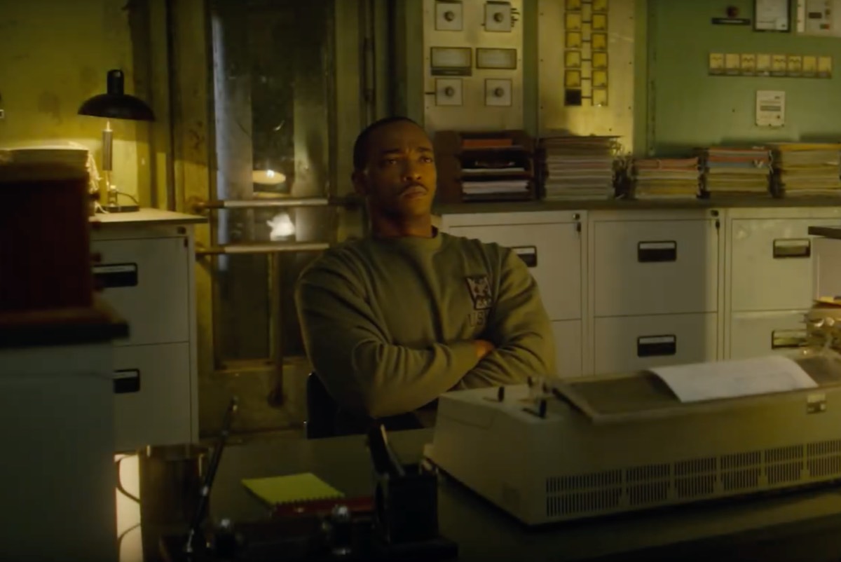 Anthony Mackie plays an android supersoldier in Outside the Wire ...