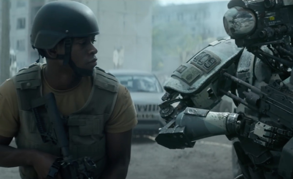 Anthony Mackie plays an android supersoldier in Outside the Wire ...