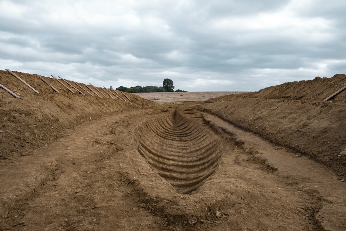 Review: The Dig brings a famous archaeological find to vivid life - Ars ...