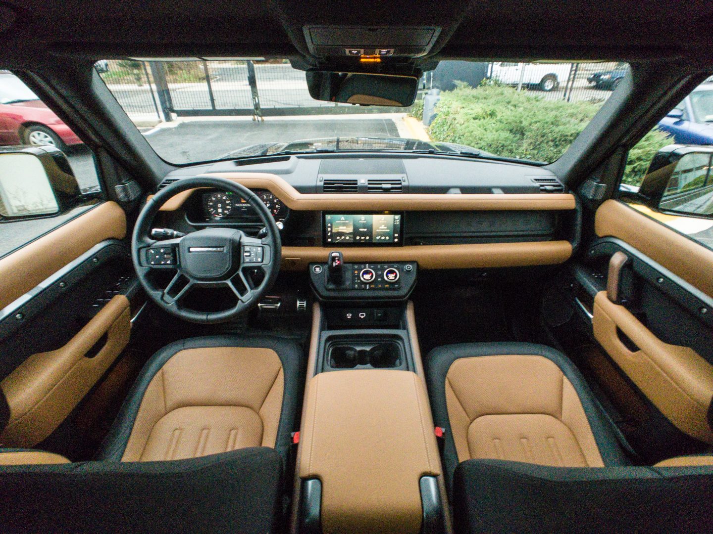 The Land Rover Defender—rugged, charming, but drinks like a fish - Ars ...