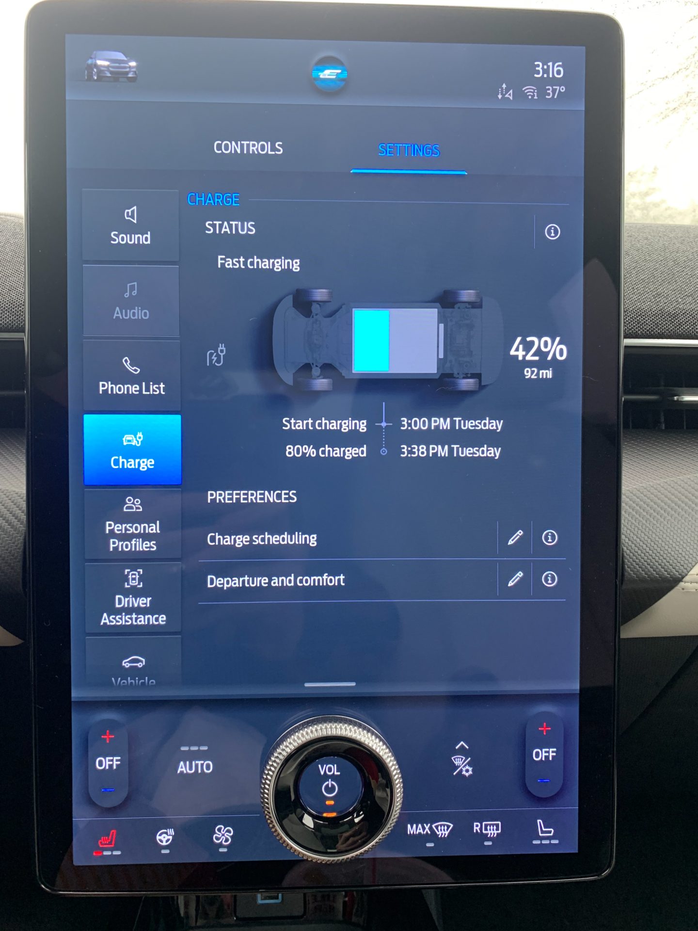 Ford Mustang Mach-E review: The people’s pony goes electric - Ars Technica