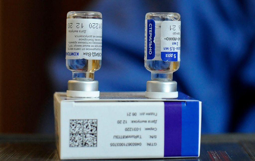 Russia’s Sputnik V vaccine looks good in early analysis - Ars Technica