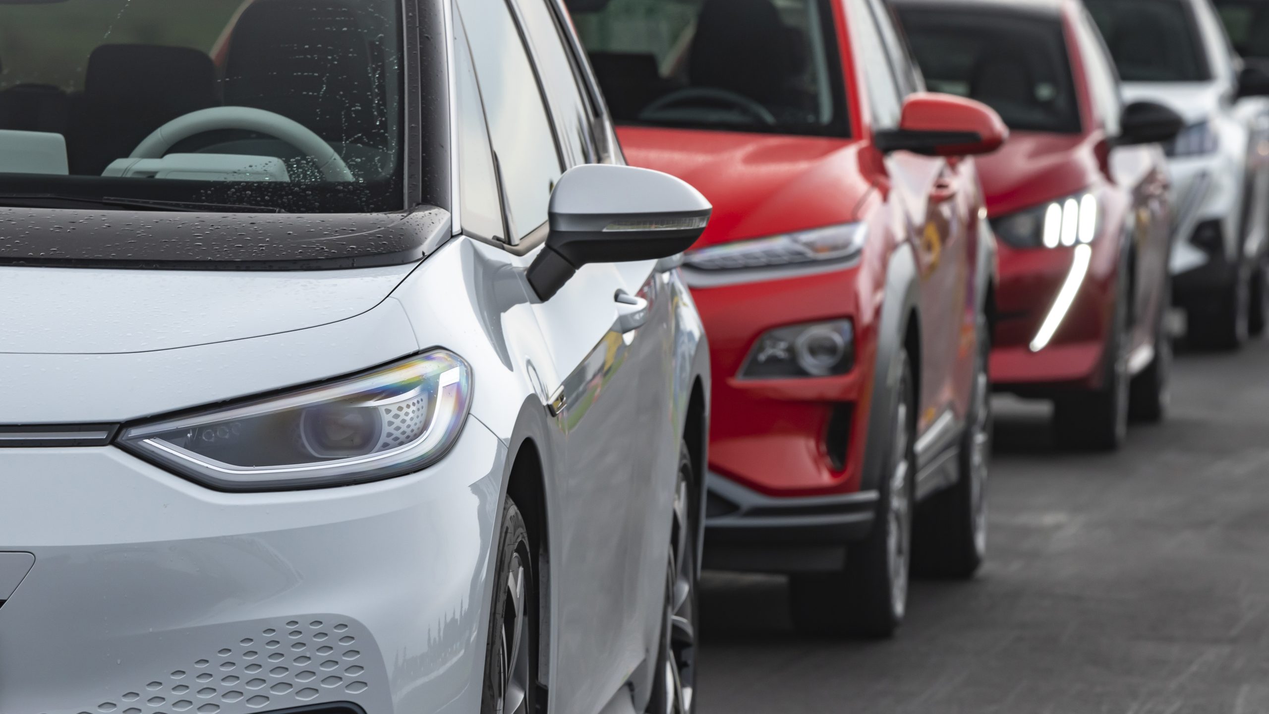 Road-trippers 3x more likely to buy an EV than homebodies, survey says ...