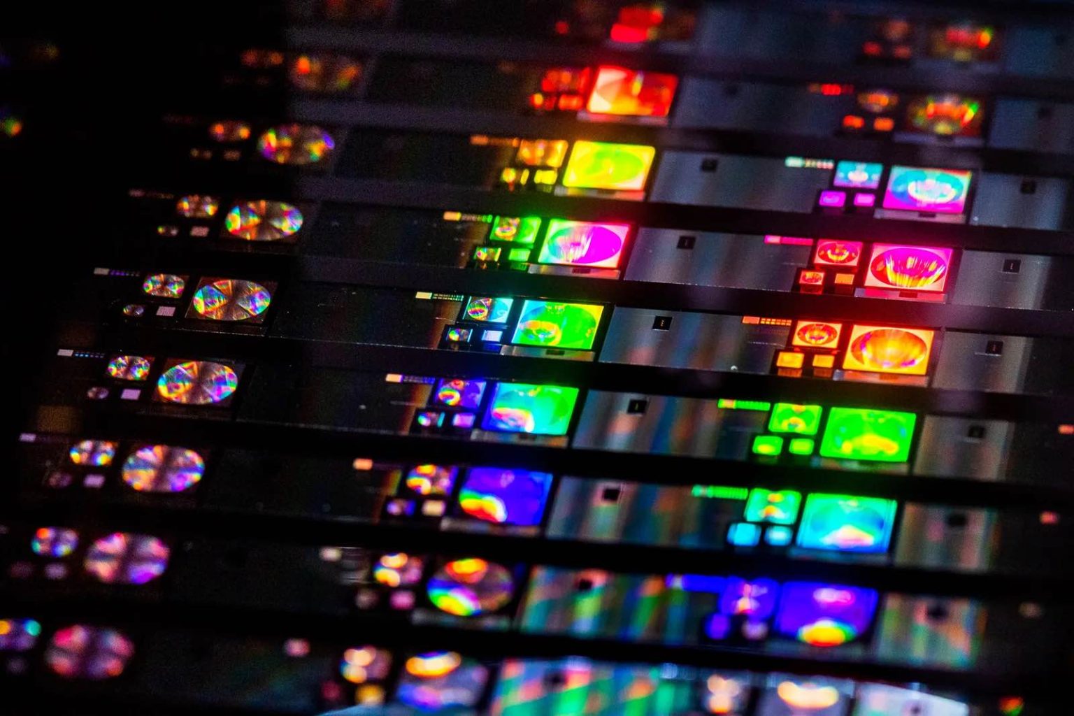 A new lens technology is primed to jumpstart phone cameras - Ars Technica