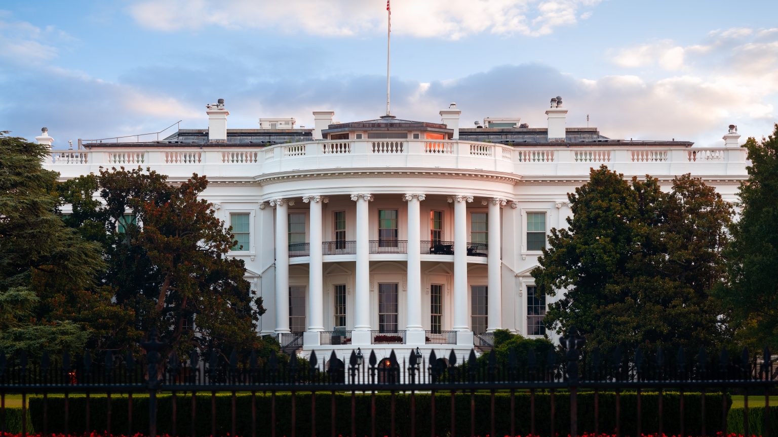 White House unveils sweeping plan to “win” global AI race through ...