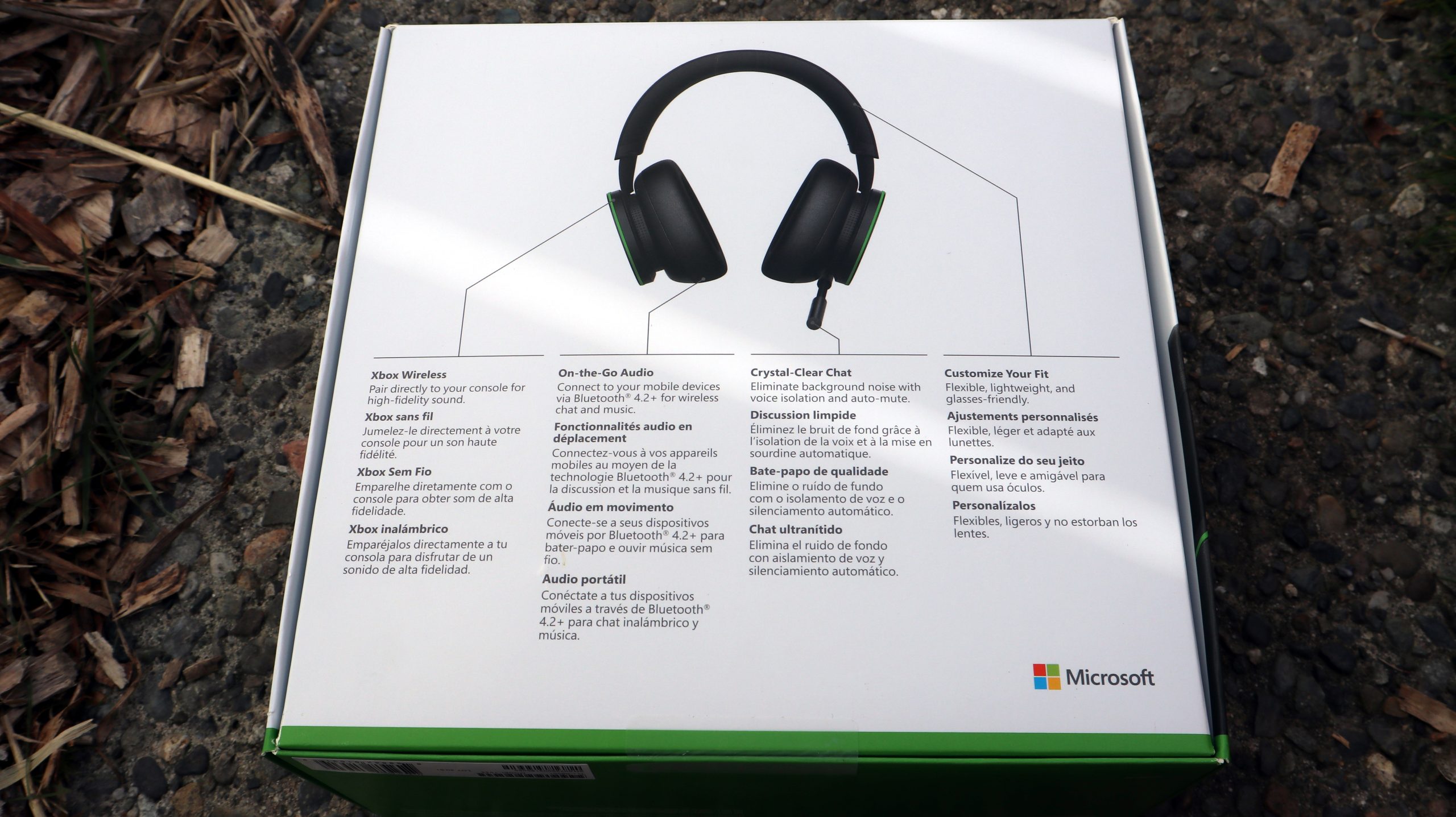 Xbox Wireless Headset review: $99 set with engineering wins, first-gen ...