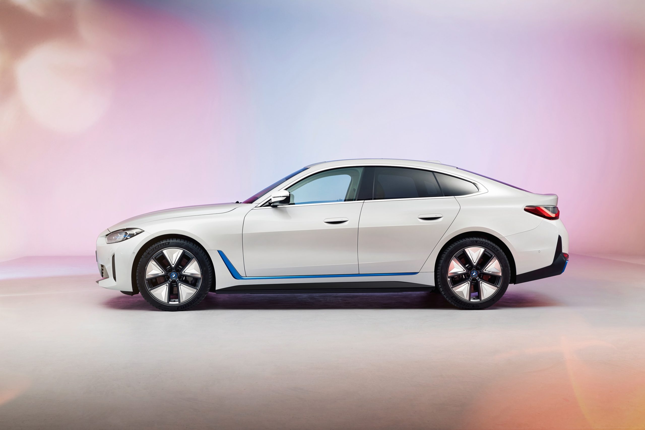 BMW’s big electric car push: Selling 2 million new EVs by 2025 - Ars ...