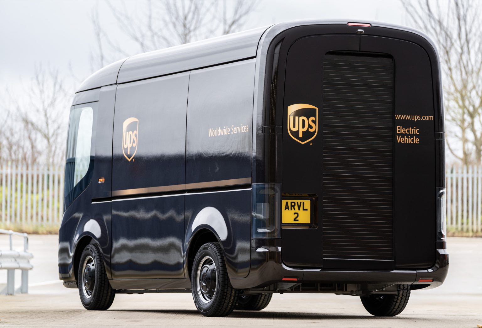 Electric vans are all the rage at DHL, UPS—maybe even USPS, too - Ars ...