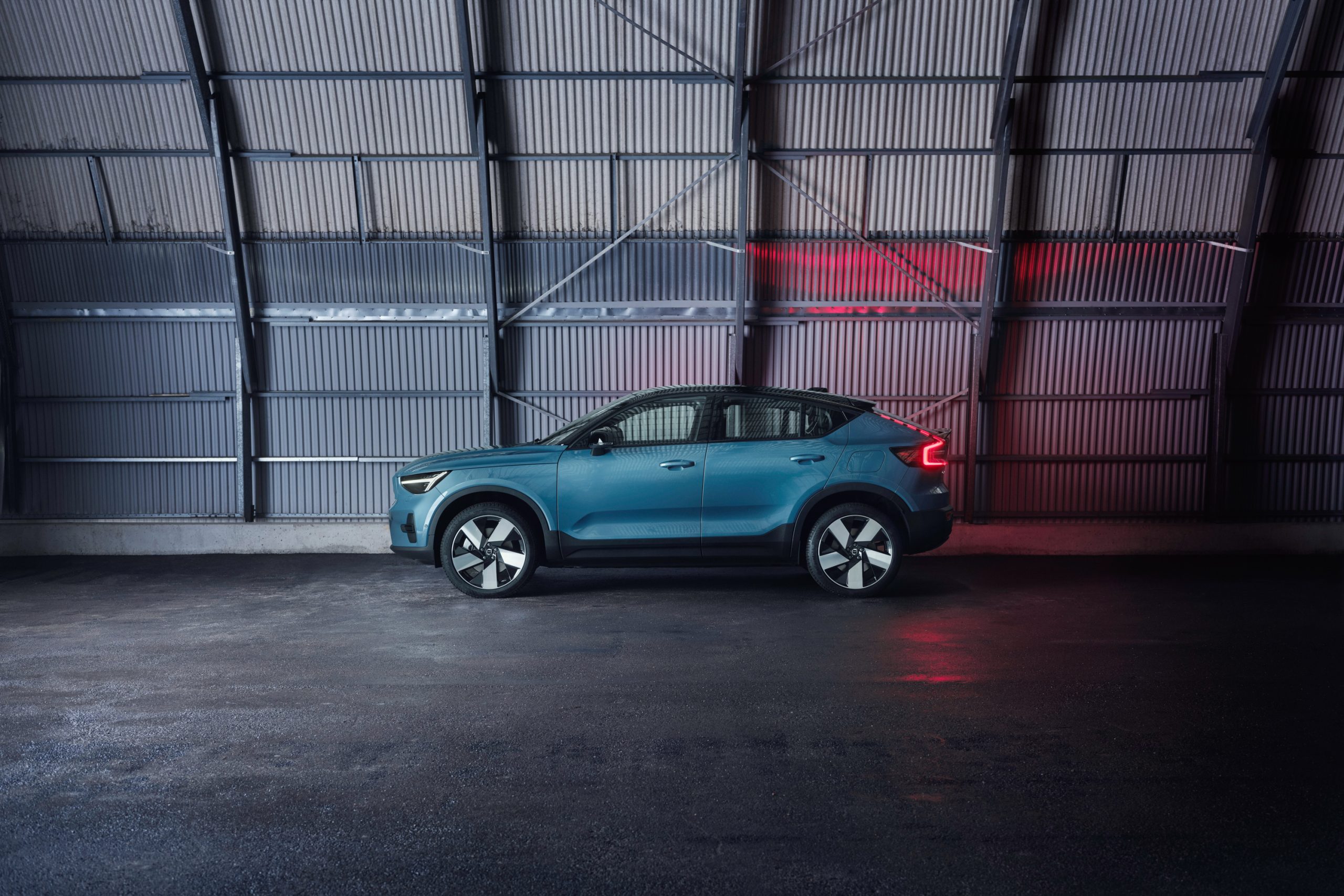 The Volvo C40 Recharge is a stylish new variant of the Swedish EV - Ars ...
