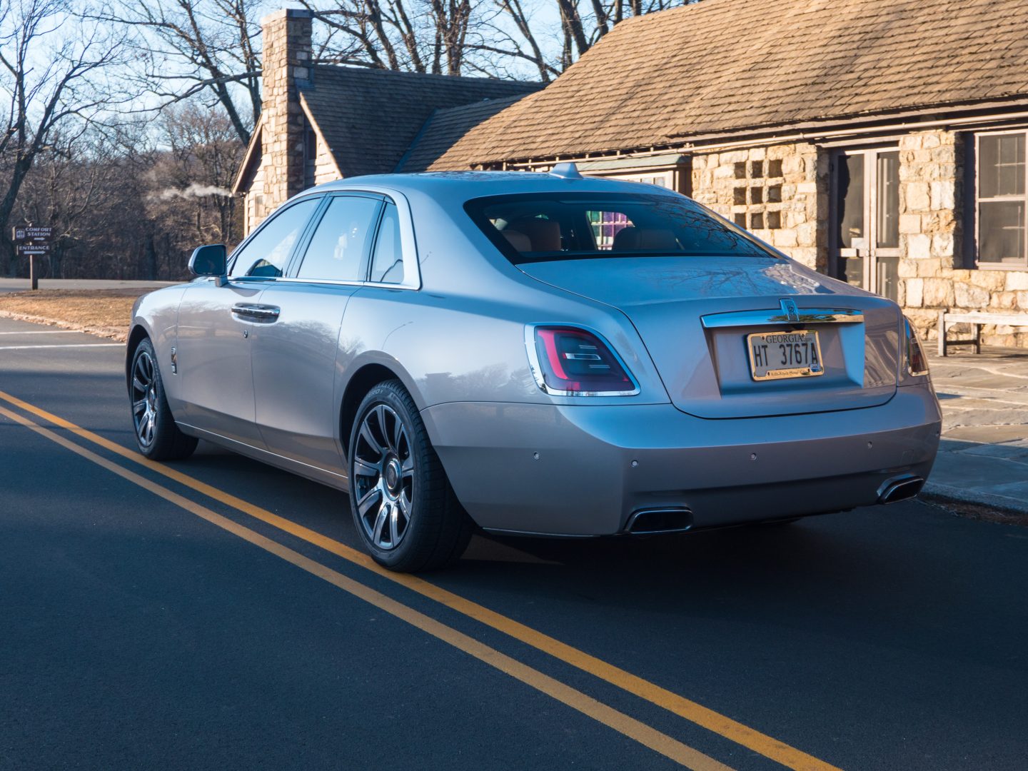 The Rolls-Royce Ghost: A magic carpet ride that costs as much as a ...