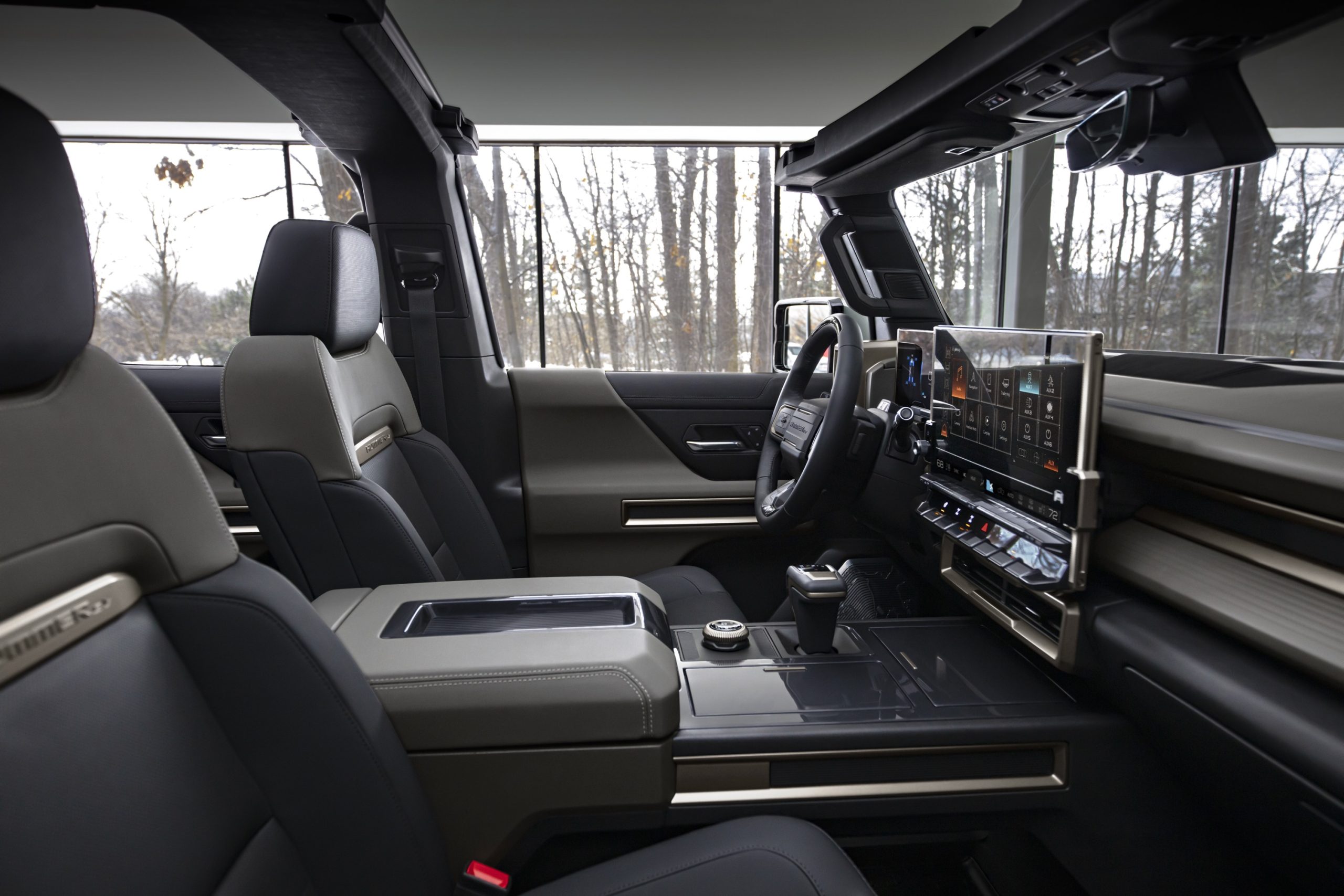 This 830-horsepower, crab-walking SUV will be the second Hummer EV ...