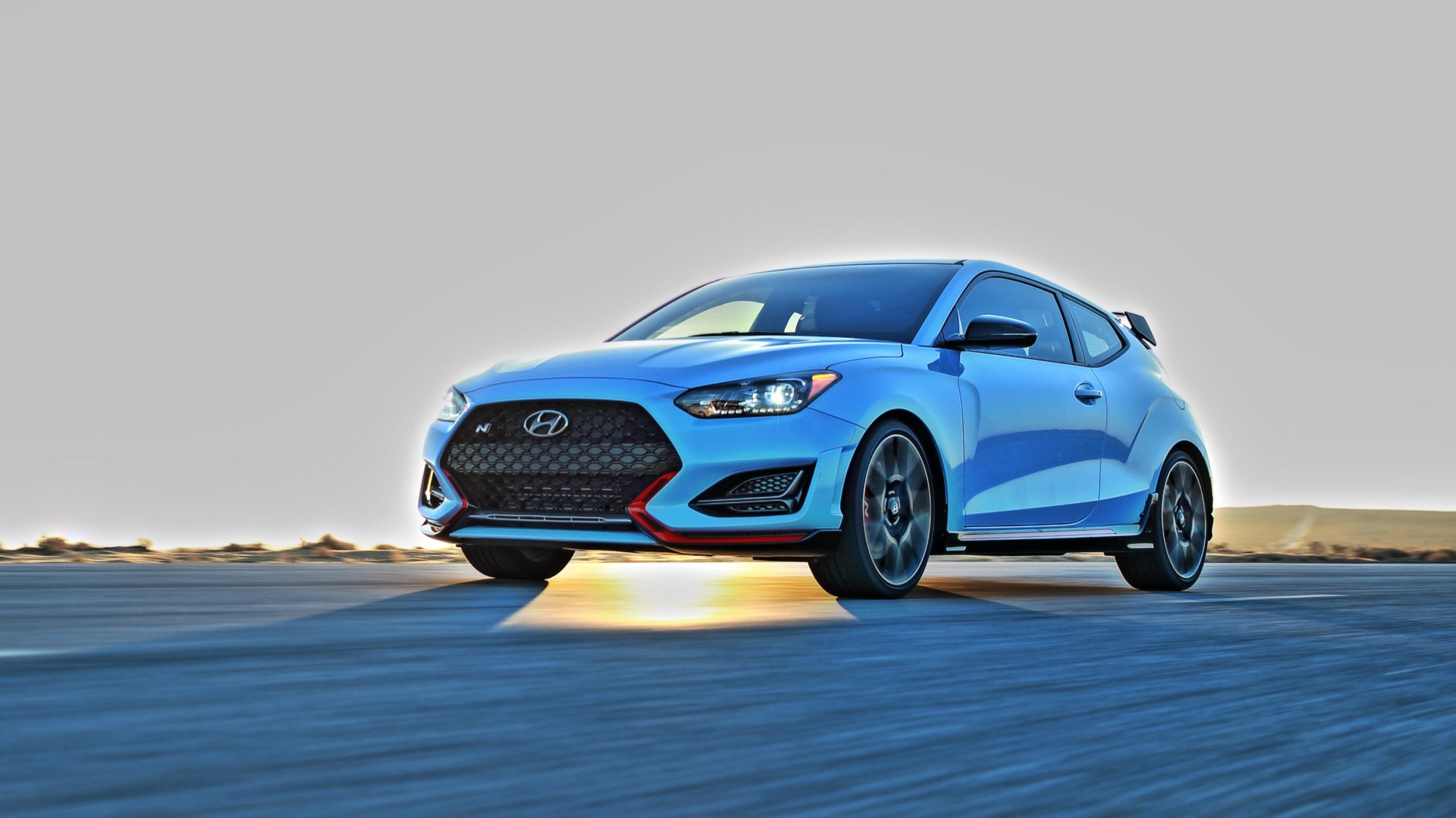 Believe the hype: The Hyundai Veloster N is a darn good hot hatch - Ars ...