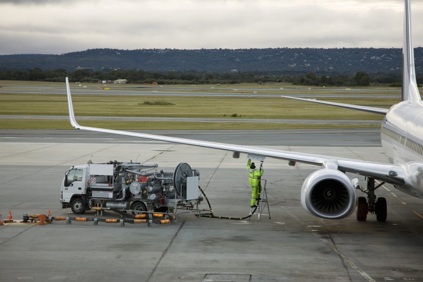 From trash to jet fuel in 60 minutes—and 220º C - Ars Technica