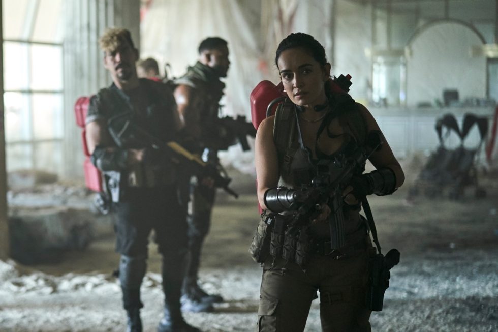 Review: Zombie heist thriller Army of the Dead is Zack Snyder at his ...