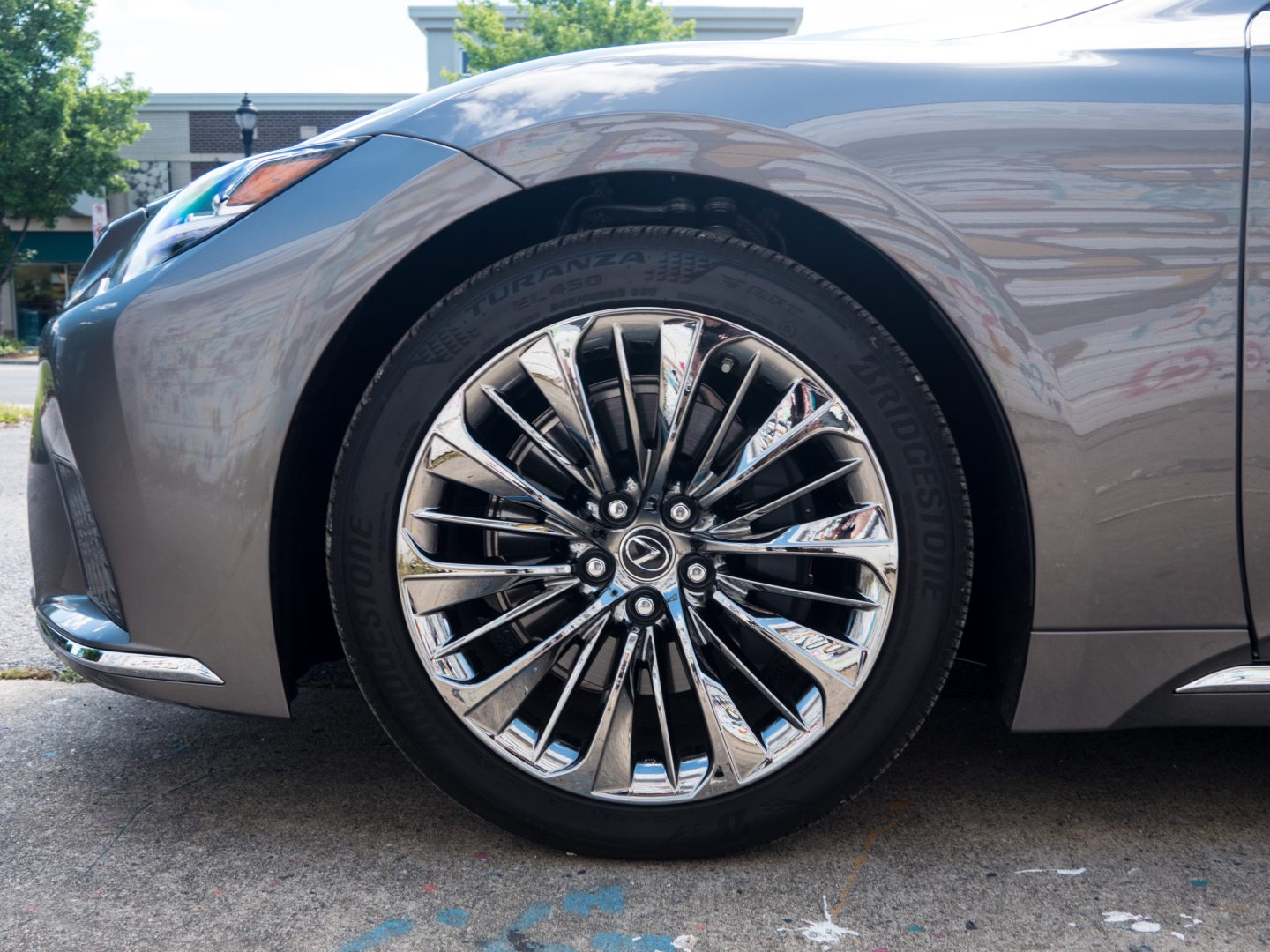 The Lexus LS500 is beautifully crafted, but some tech shows its age ...