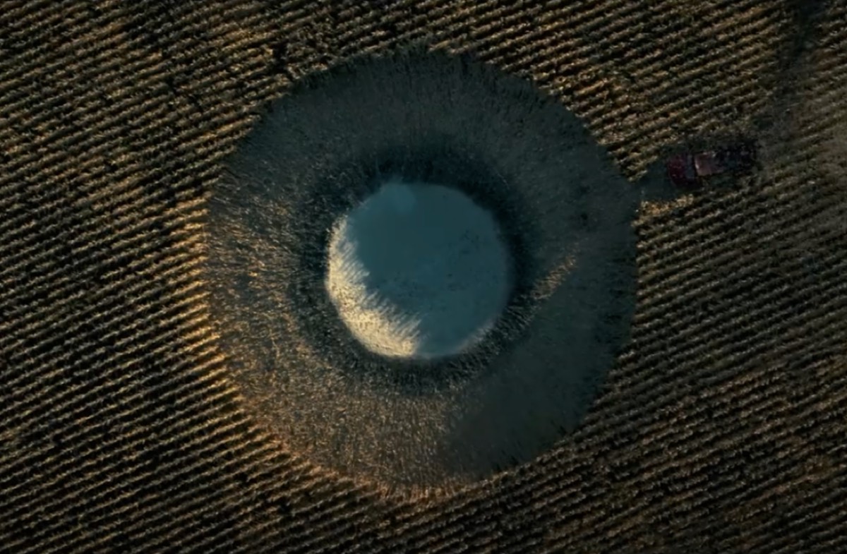 The world is rocked by the arrival of aliens in Invasion teaser trailer ...