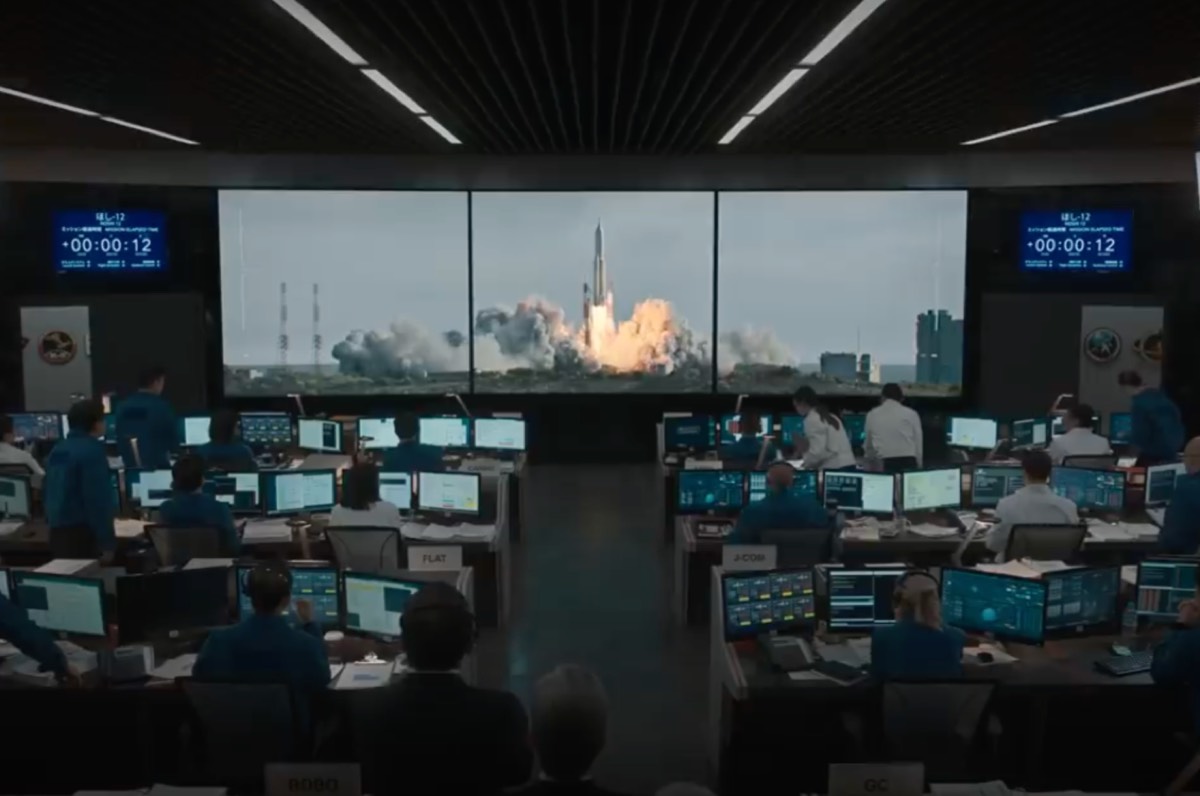 The world is rocked by the arrival of aliens in Invasion teaser trailer ...