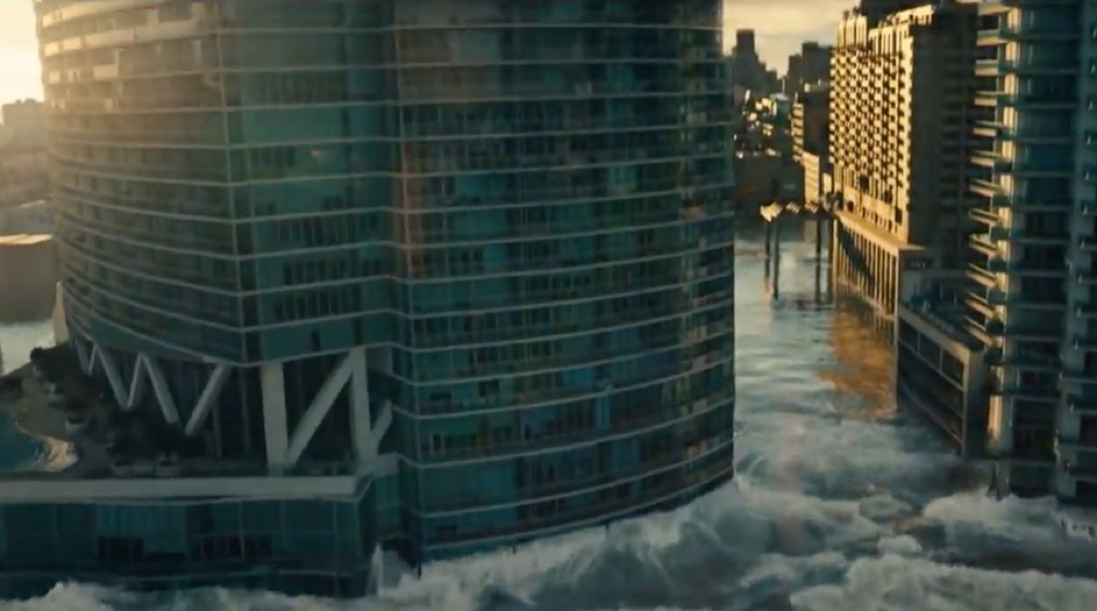 Warner Bros. releases trailer for noir-esque sci-fi thriller ...