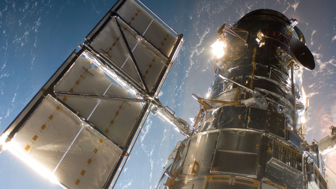 Hubble is back, thanks to backup hardware - Ars Technica