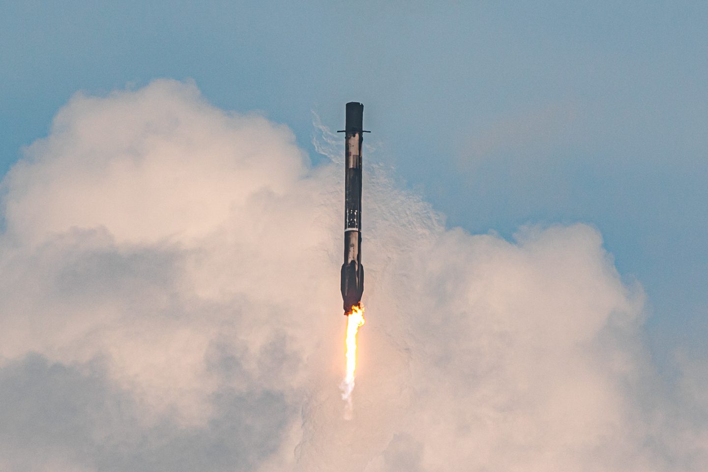 Here’s what a Falcon 9 looks like after 8 flights to space in a year ...