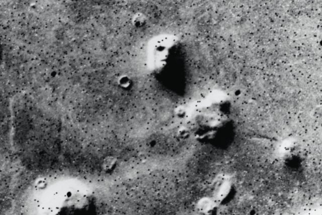 Our brains “read” expressions of illusory faces in things just like ...