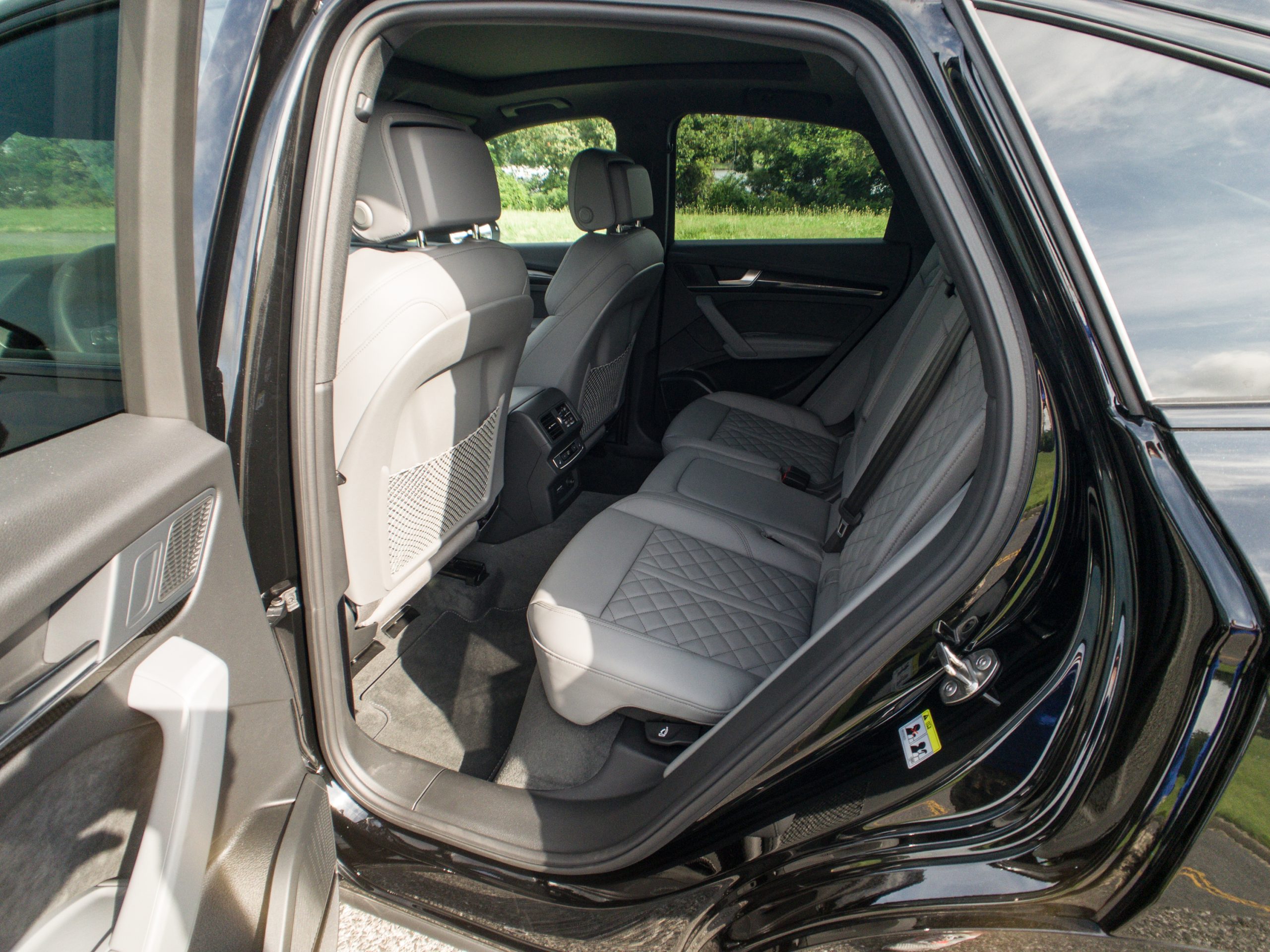 The 2021 Audi SQ5 Sportback: Cool looks, but it drinks too much - Ars ...