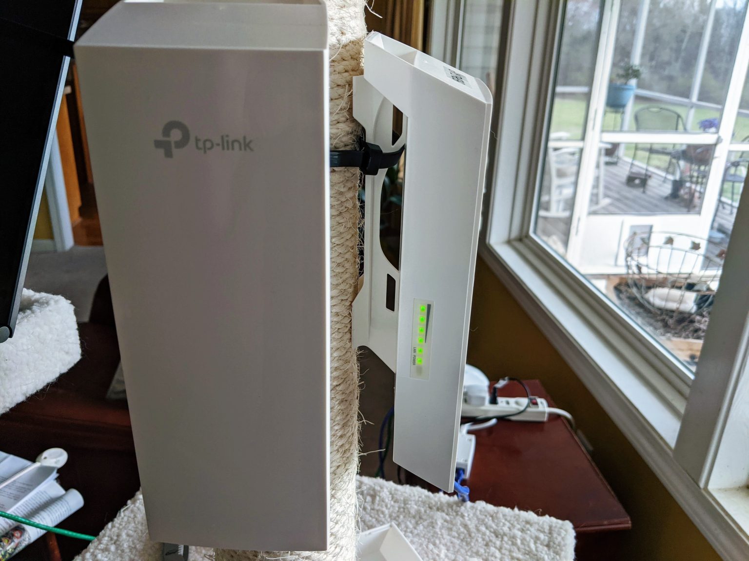 Point-to-point Wi-Fi bridging between buildings—the cheap and easy way ...