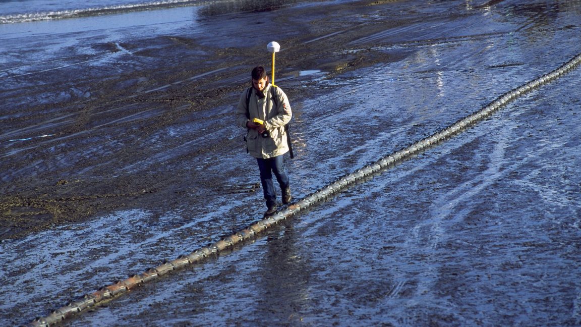 A bad solar storm could cause an “Internet apocalypse” - Ars Technica