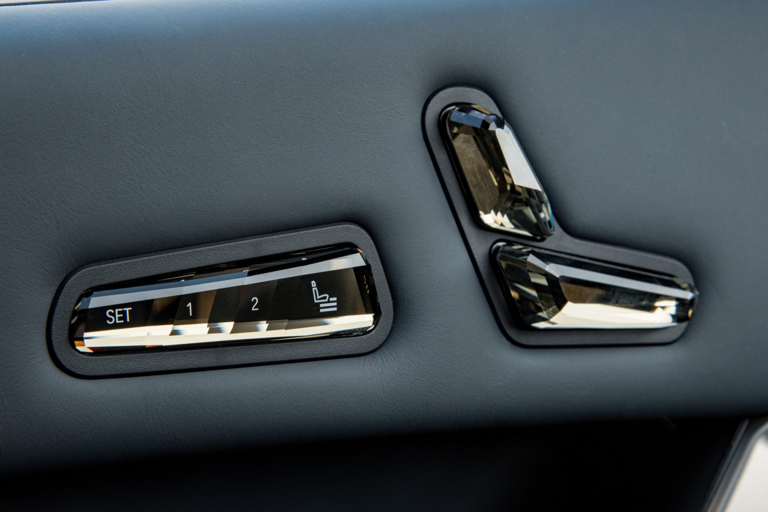 Forget the looks, love the tech: The $83,200 BMW iX electric SUV - Ars ...