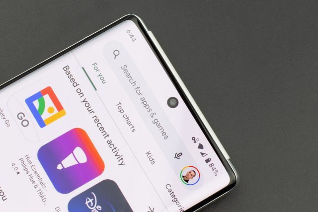 Pixel 6 review: Google Hardware finally lives up to its potential - Ars ...