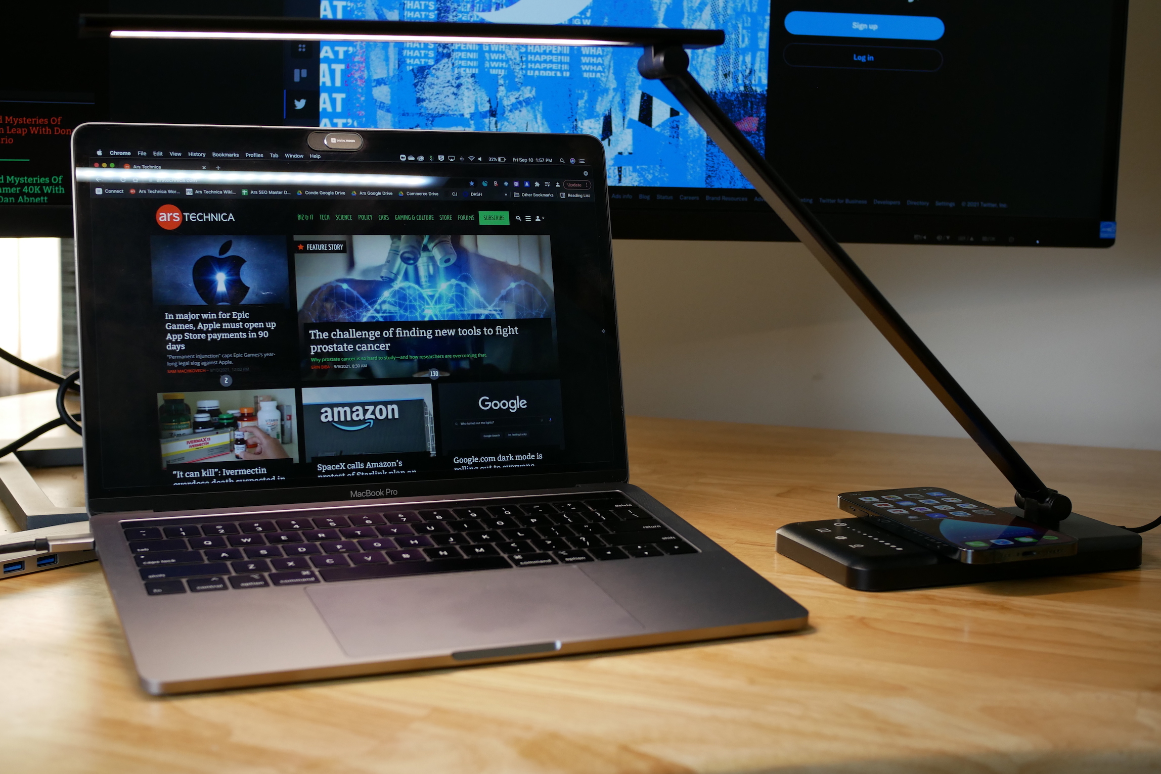 Our 22 favorite desk accessories for a more organized and comfy ...