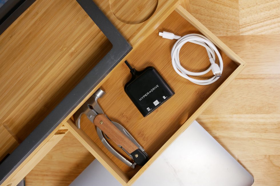 Our 22 favorite desk accessories for a more organized and comfy ...